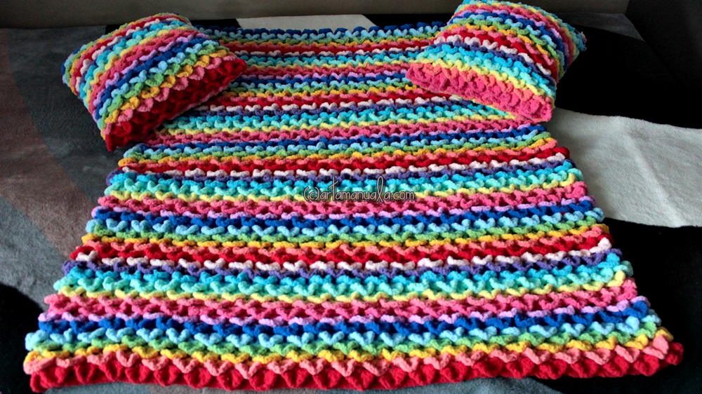 Patura multicolora crosetata cu tehnica solzi de crocodil pentru ...